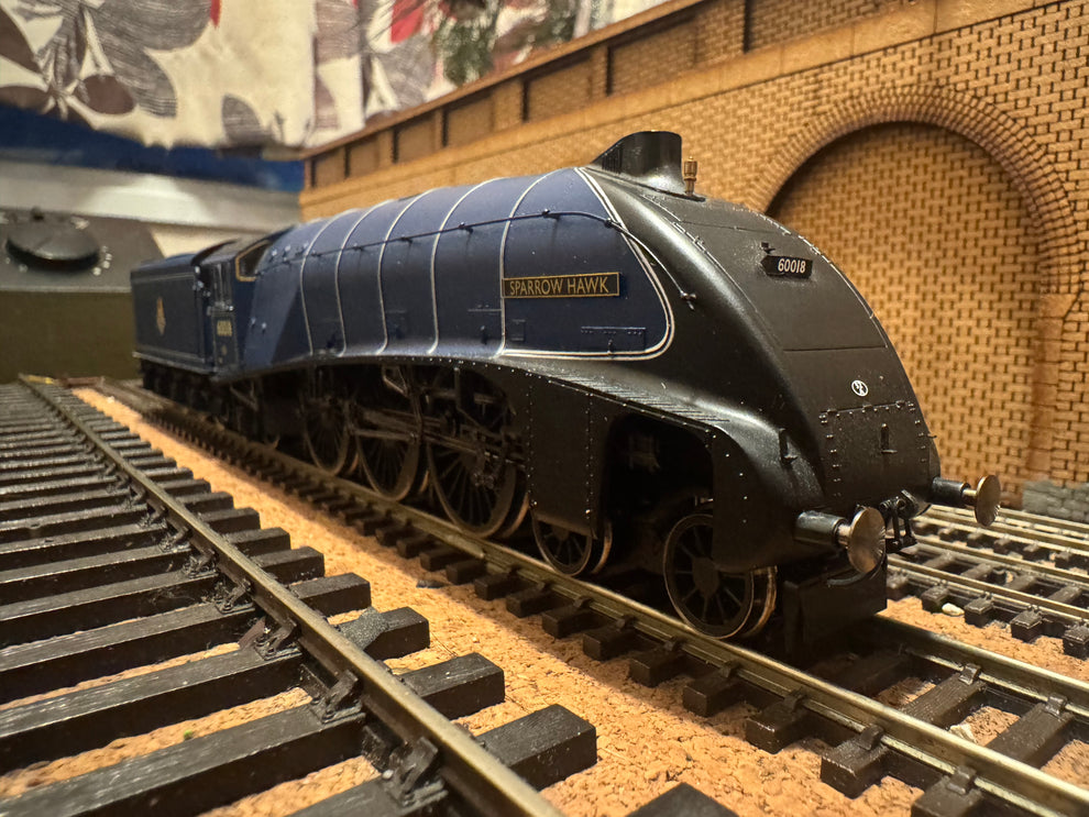 Hornby R2991XS (OO) Ex LNER A4 No.60018 ‘Sparrow Hawk’ in British Rail ...
