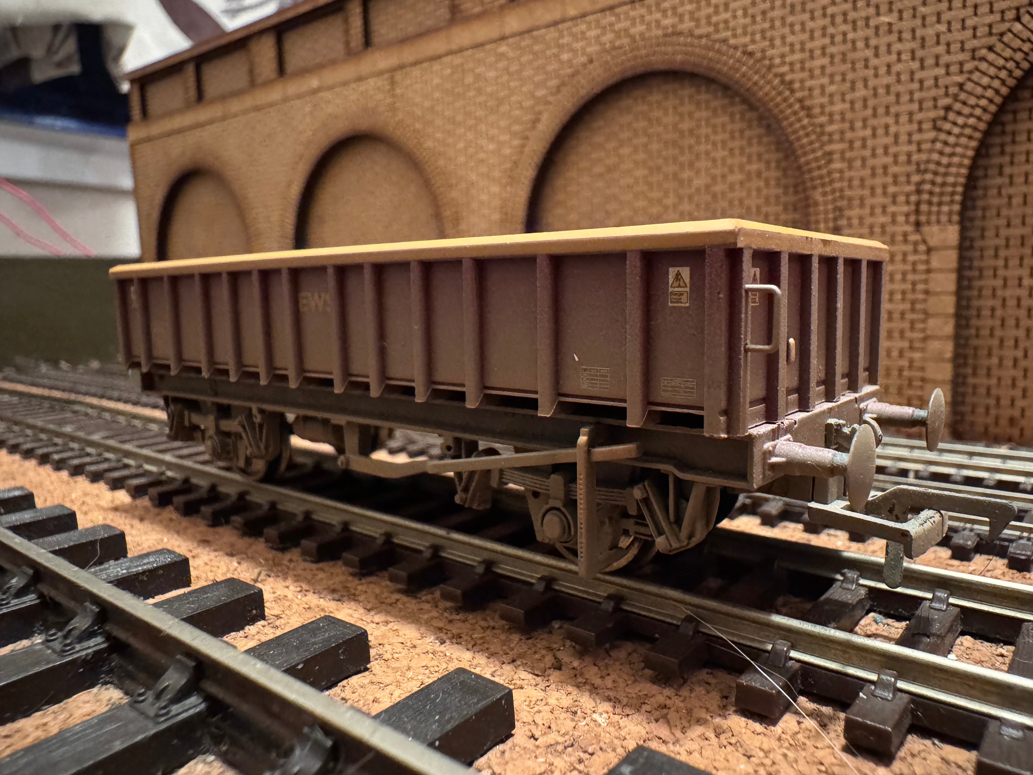 Bachmann 38-013 (OO) Ex British Rail MFA Wagon No.391374 in heavily we ...